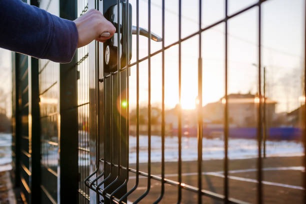 Top Security Features to Look for in a Residential Fencing Company - Totix